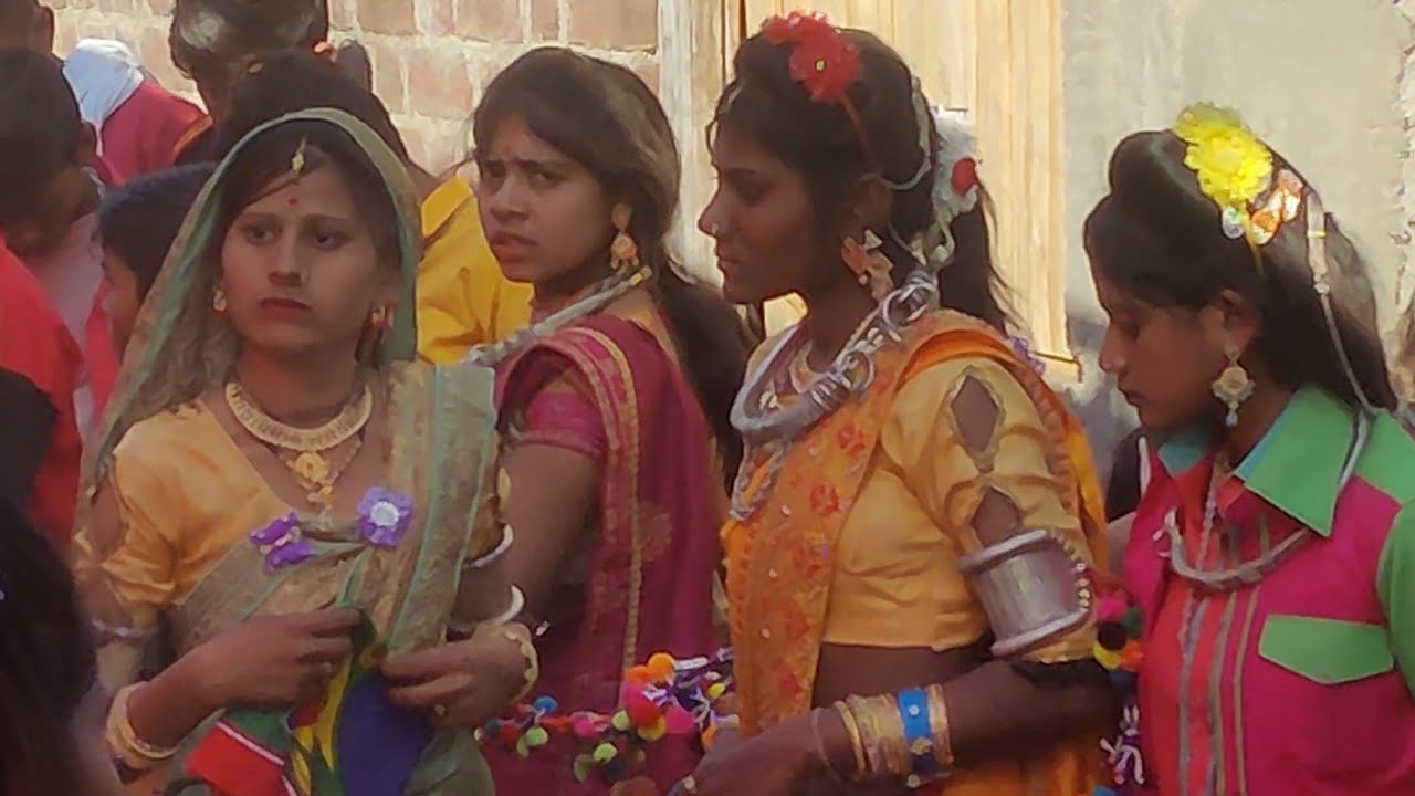 😍 ओ रूपाली रूमाल मारो लेती जा | gayak arvind badole | vikas band ...