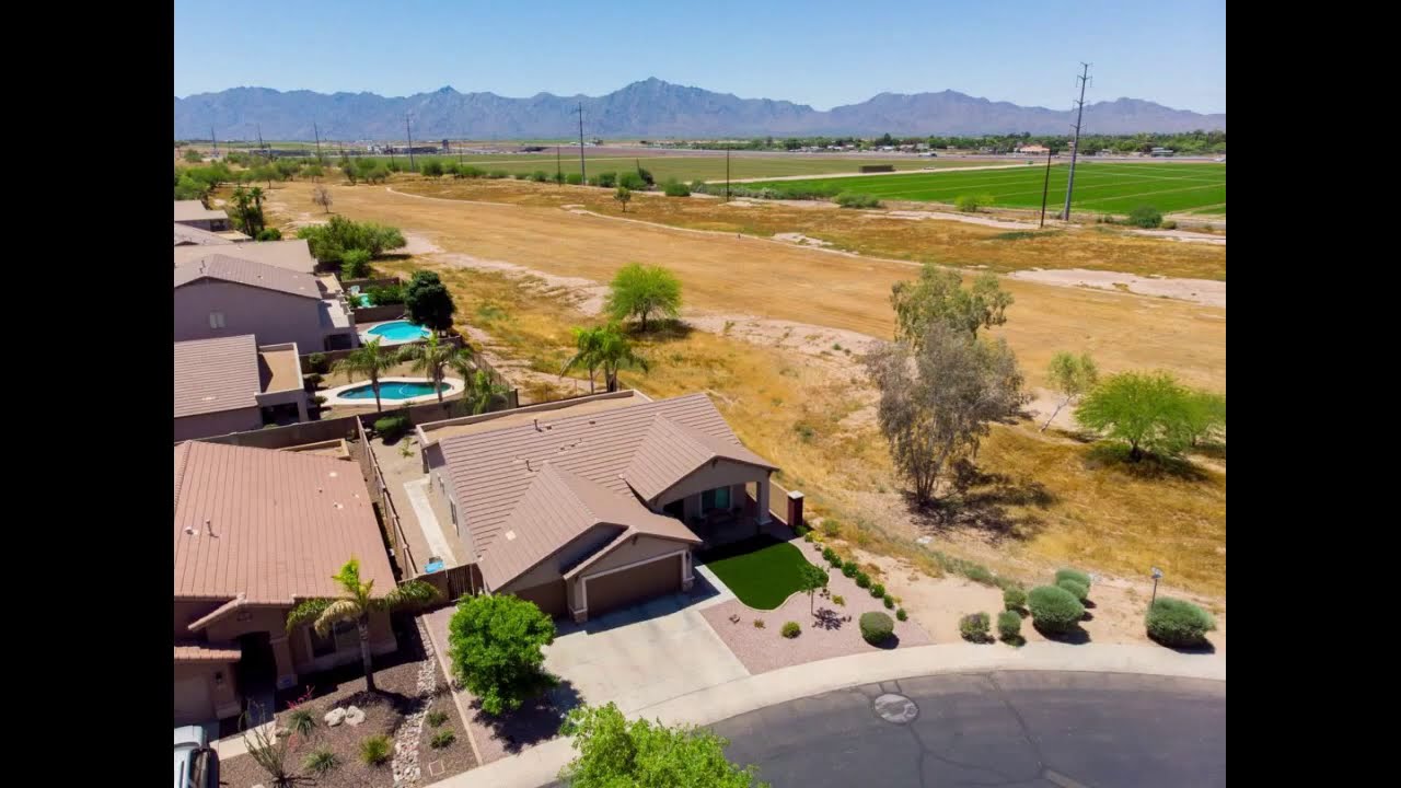 Photos of Closed Southern Ridge Golf Course - YouTube