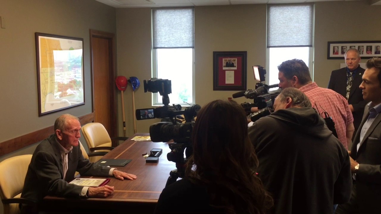 Mike Jacobi Master Pilot Award Presentation - YouTube