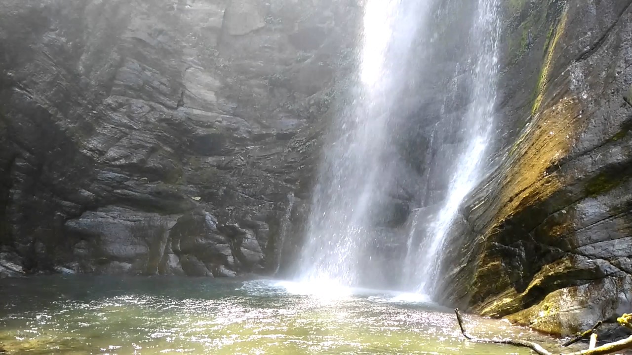 The beauty of Changey Waterfall in Kolakham near the vally of Lava in ...