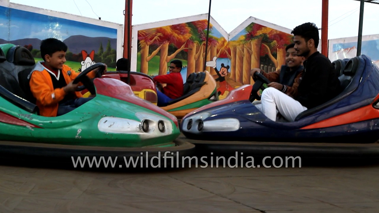 Chart Smasher ride at a temporary amusement park in Faridabad - YouTube