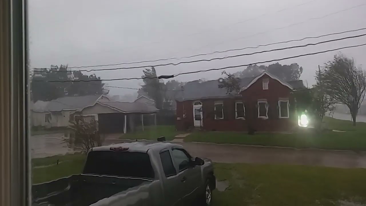hurricane ida August 29th 2021 Houma La. - YouTube