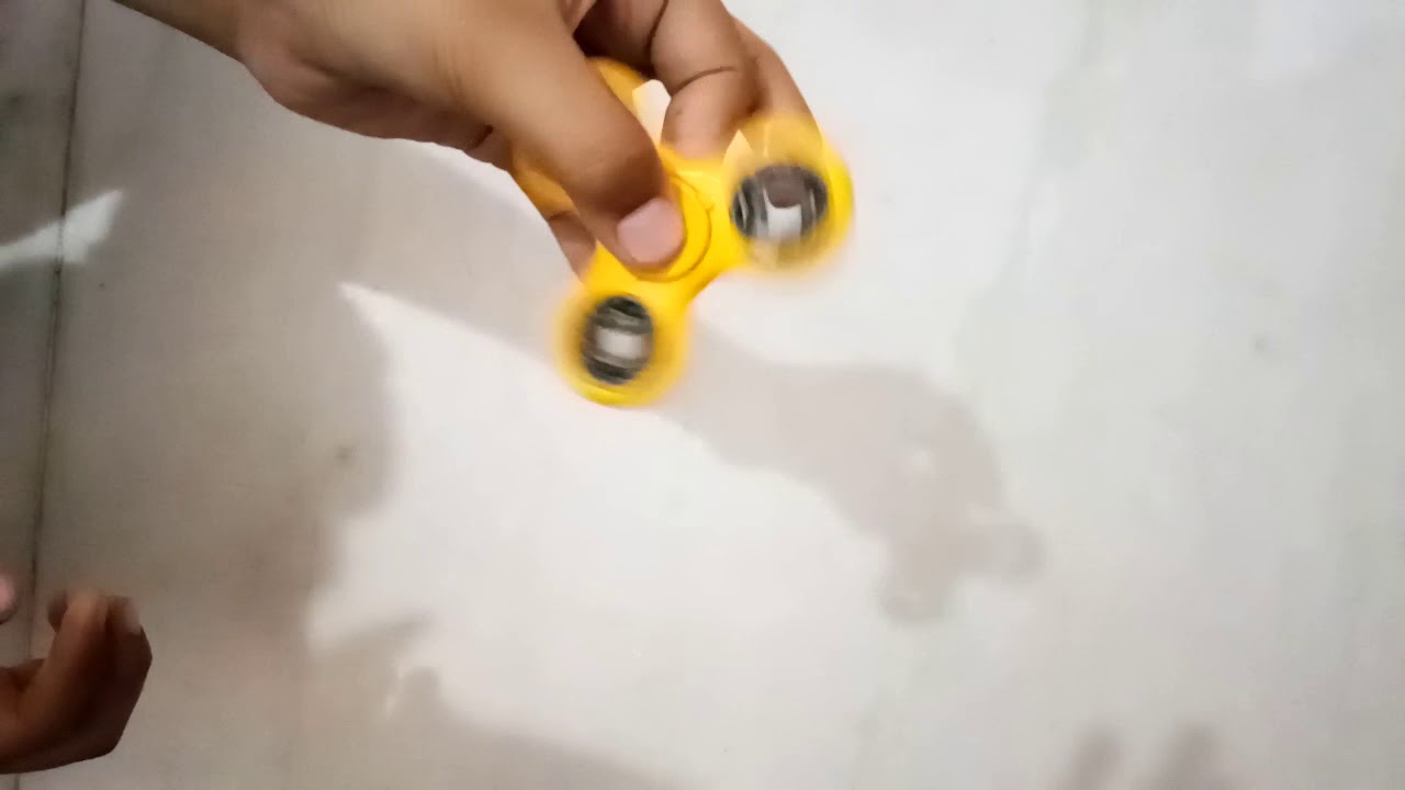How to use fidget spinner - YouTube