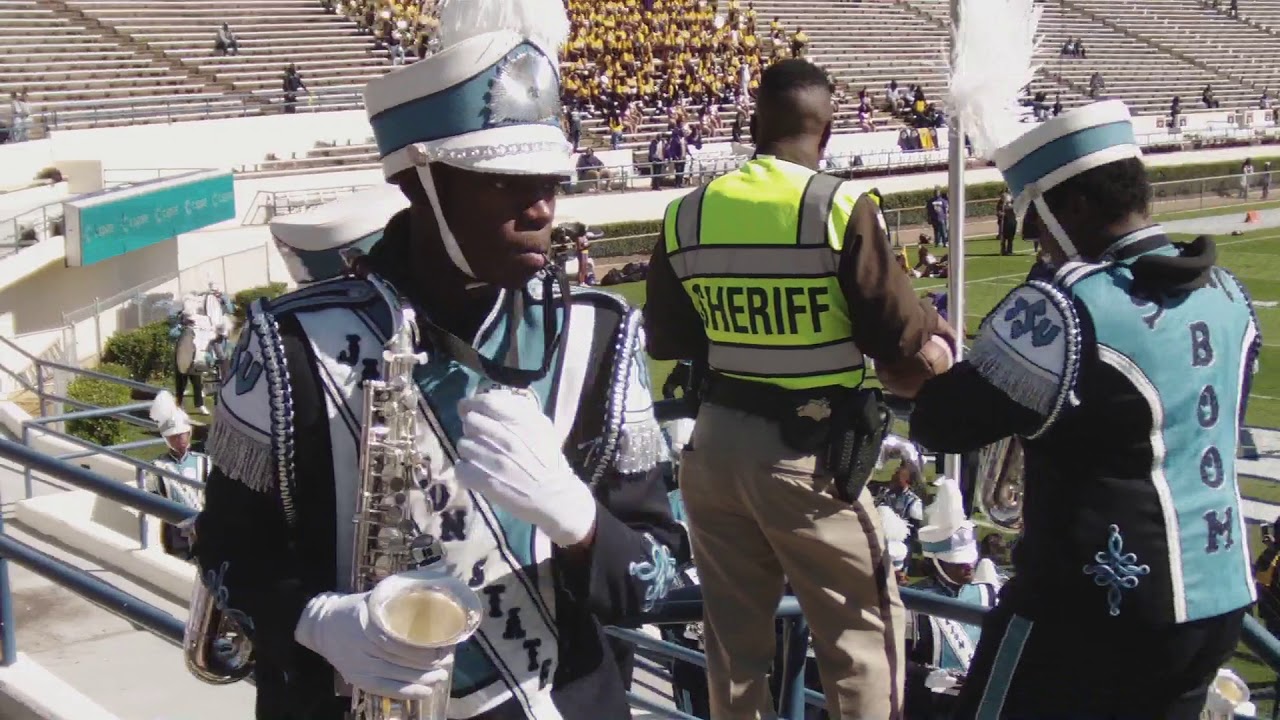 Jackson State Marching Band Entrance vs PVAMU- 2018 - YouTube