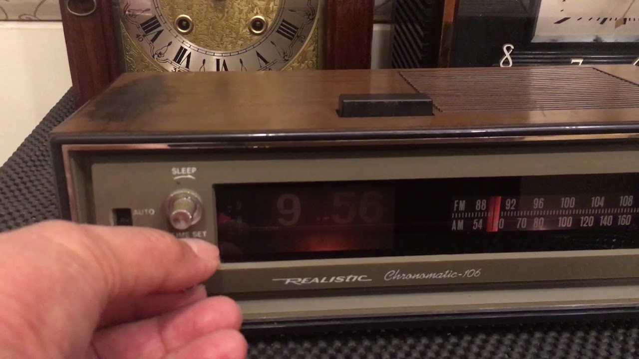 Vintage Realistic Chronomatic-106 Flip Alarm Clock AM FM Radio Model 12 ...
