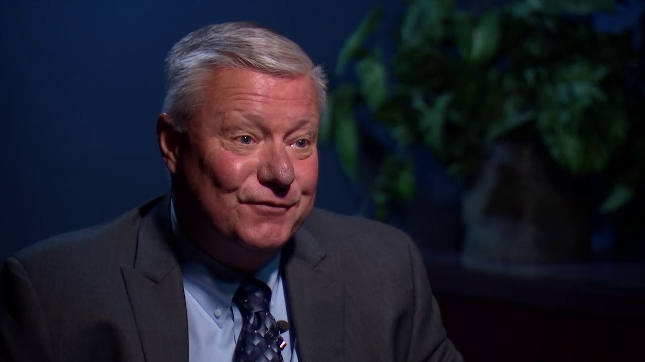 DIGITAL EXTRA: Retired special agent says FBI recruits spies on college ...