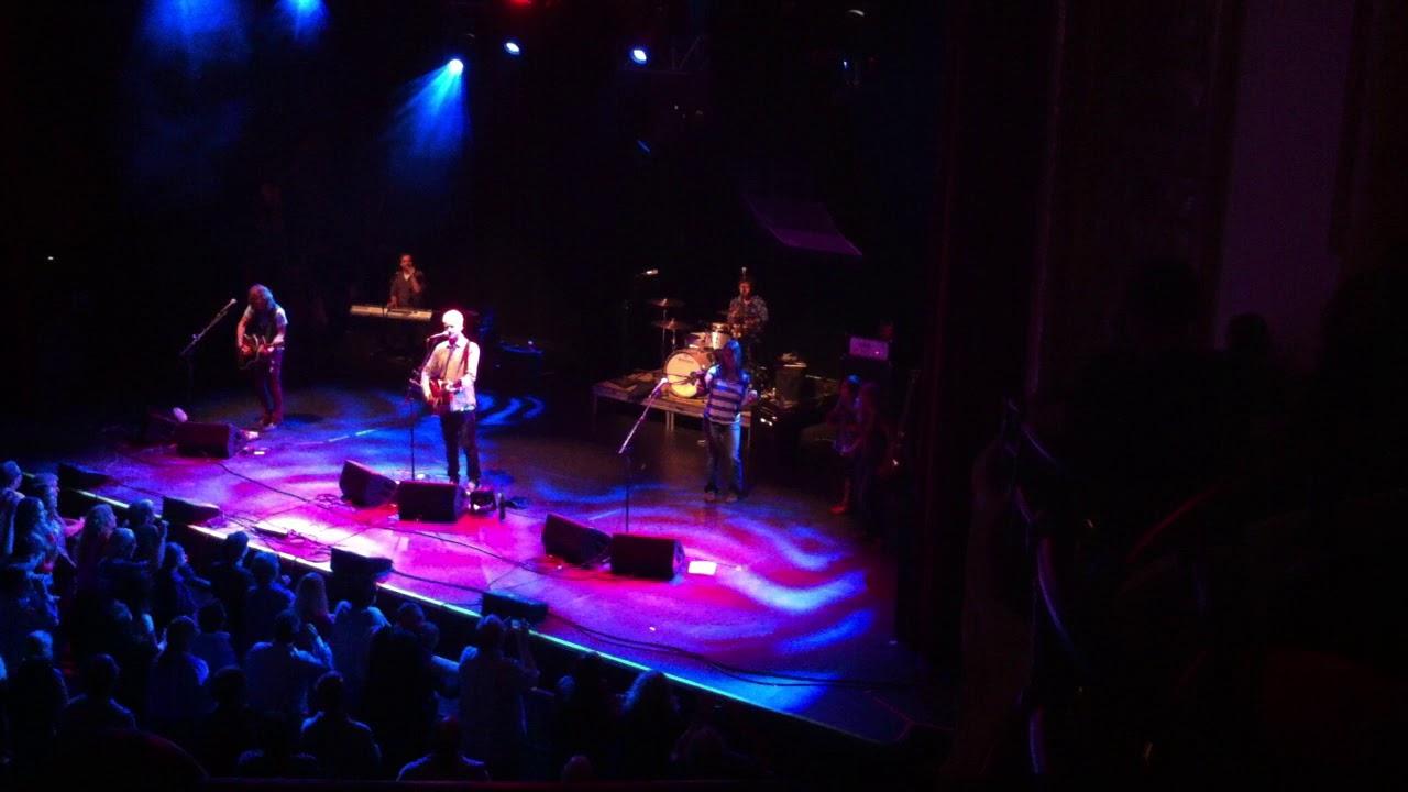 Fountains of Wayne ~ Hey Julie ~ RIP Adam Schlesinger - YouTube