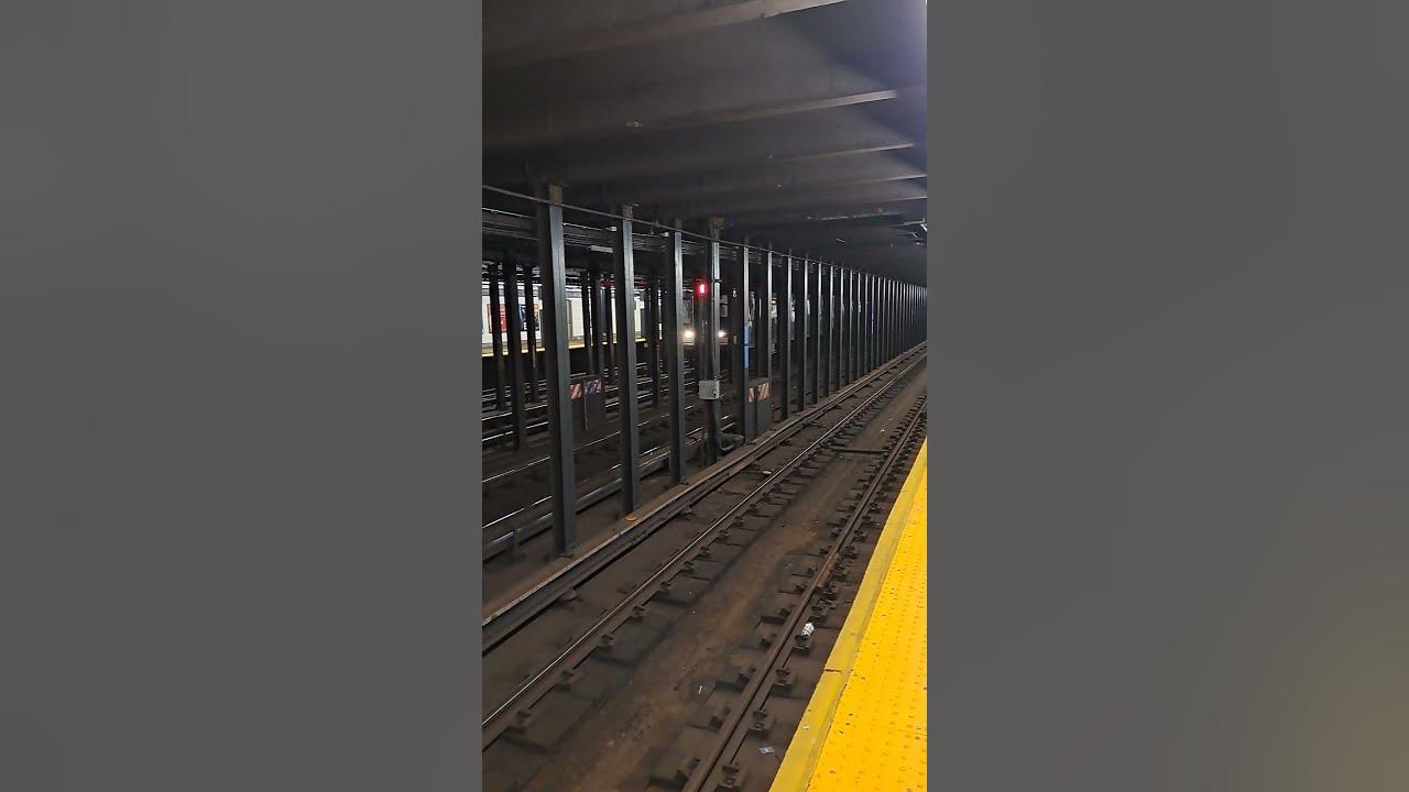 168th Street Bound R179 C express train at Spring Street - YouTube
