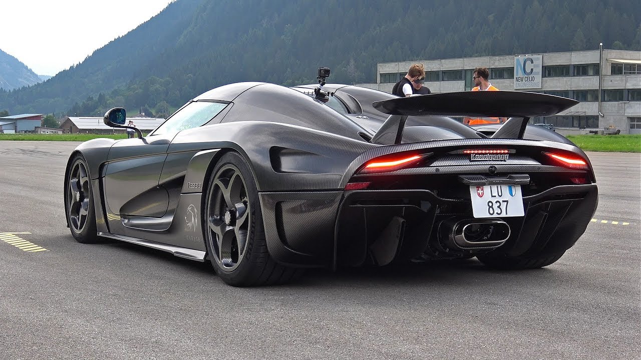 Full Carbon Koenigsegg Regera - Crazy Accelerations! - YouTube