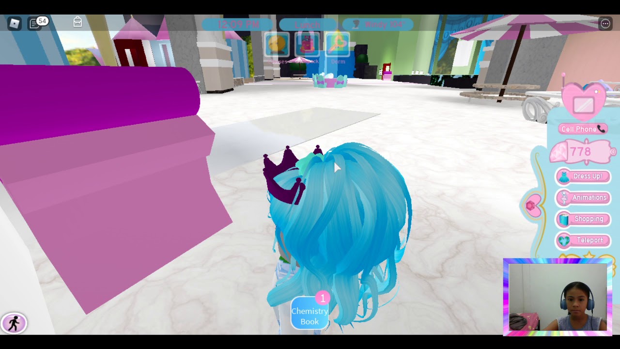 first time playing royal high - YouTube