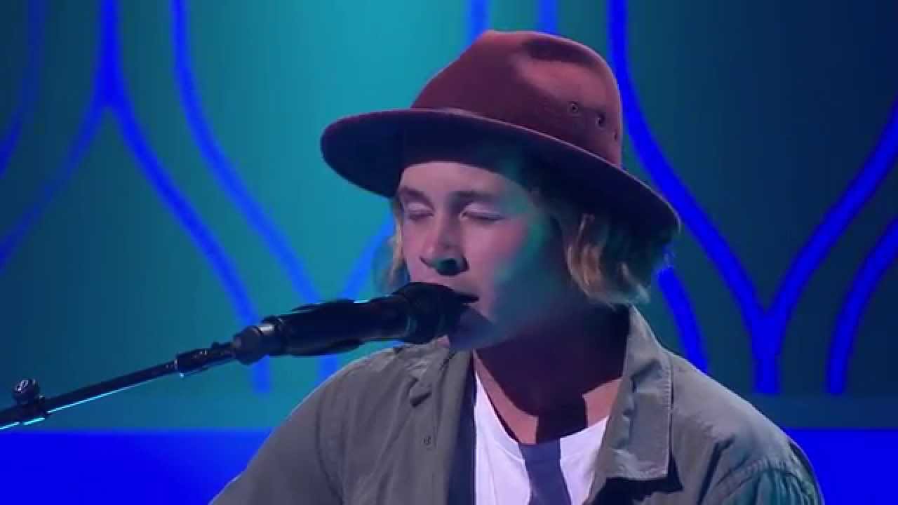 Nathan Hawes Sings Hold On We're Going Home | The Voice Australia 2015 ...