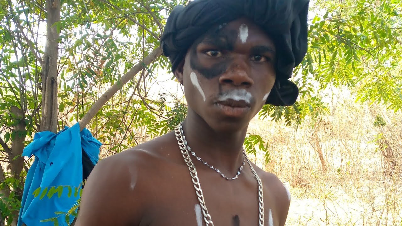MGANGA KIPARA NGOTO - YouTube