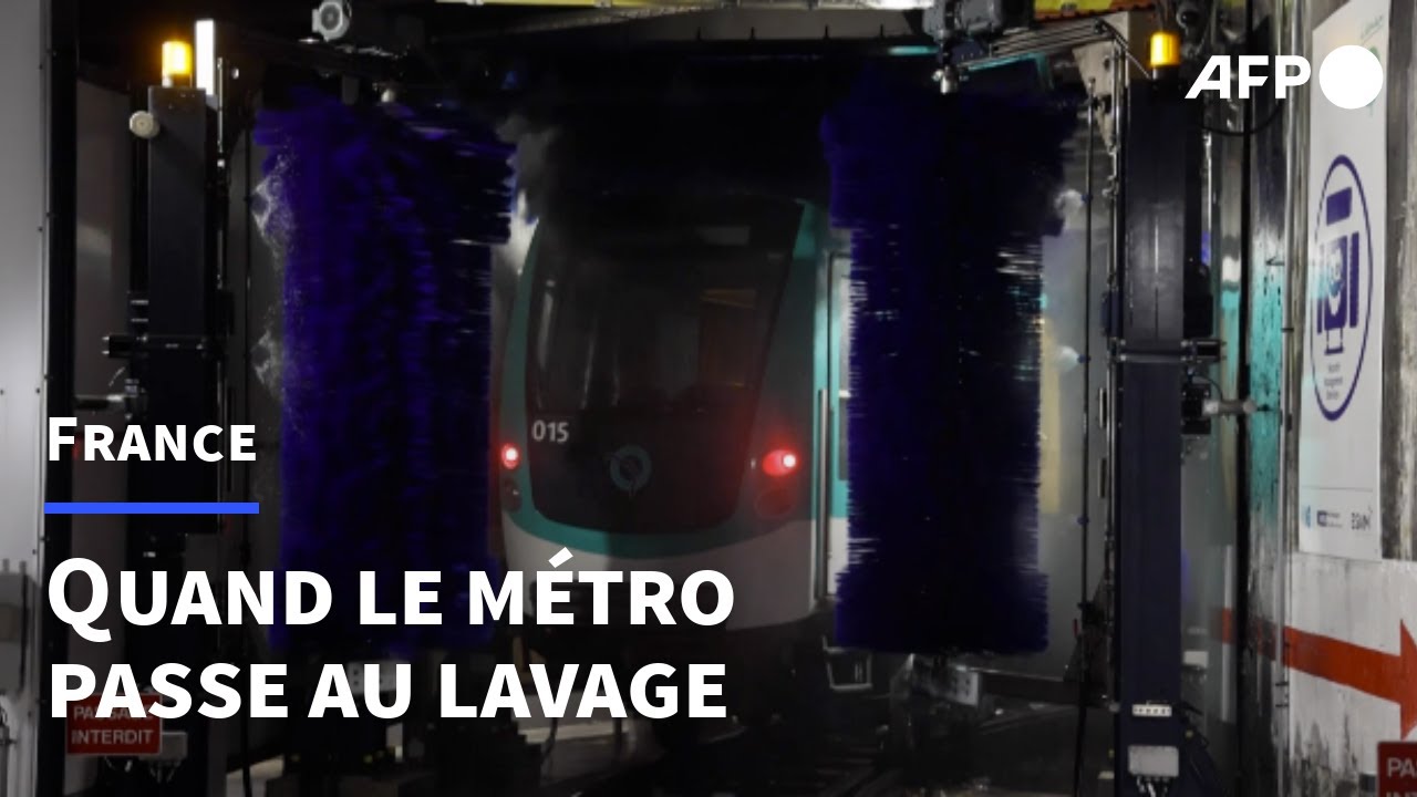 Paris: les coulisses du lavage du métro | AFP - YouTube