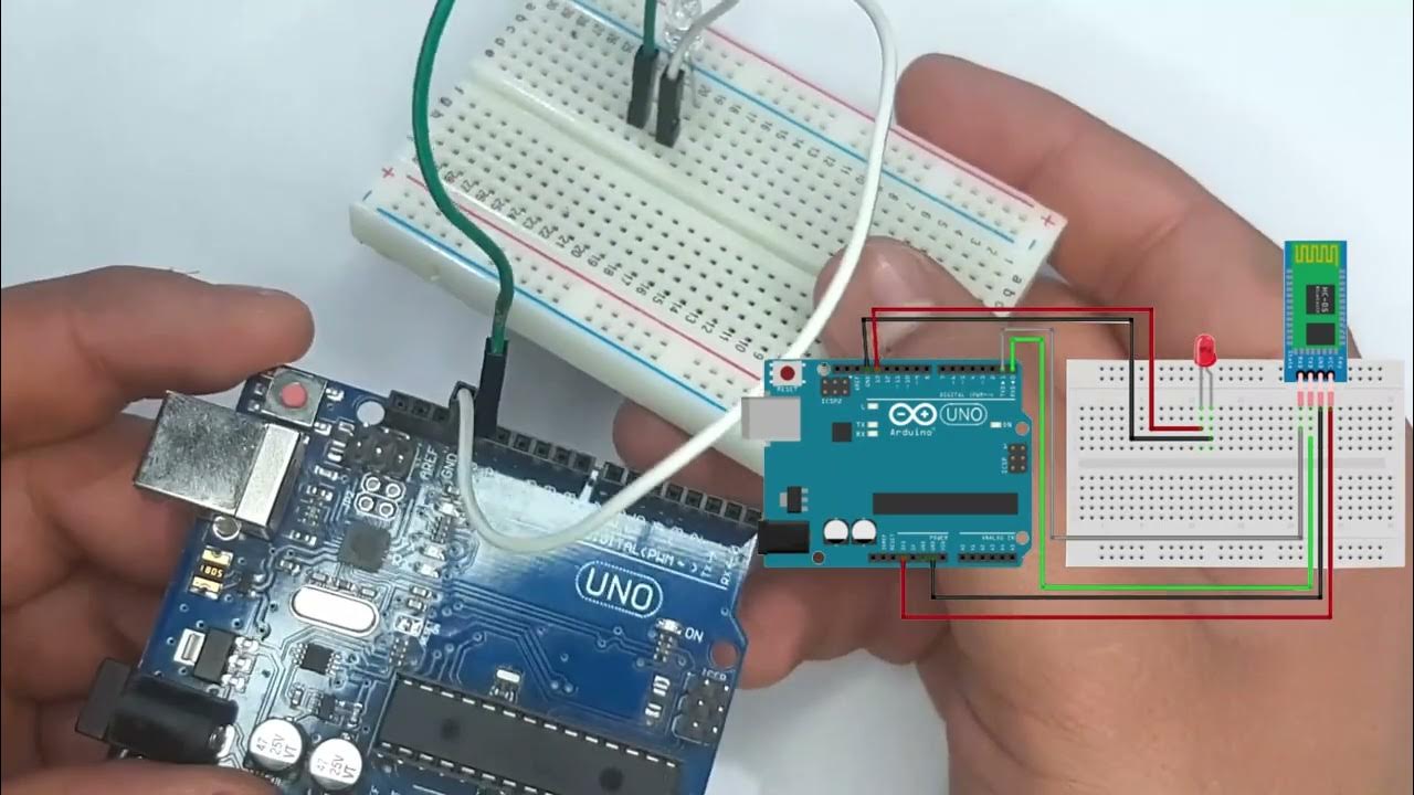 Circuito LED con Bluetooth en Arduino - YouTube