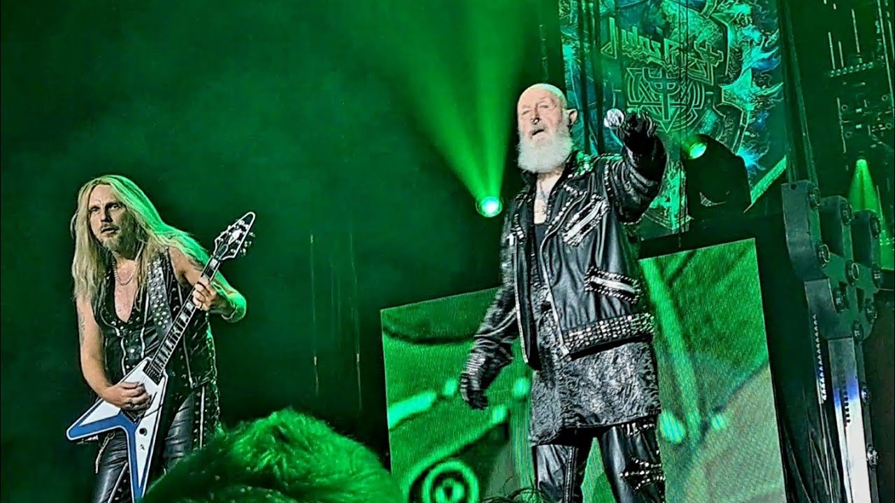 Judas Priest (live) - The Green Manalishi (With the Two Prong Crown ...