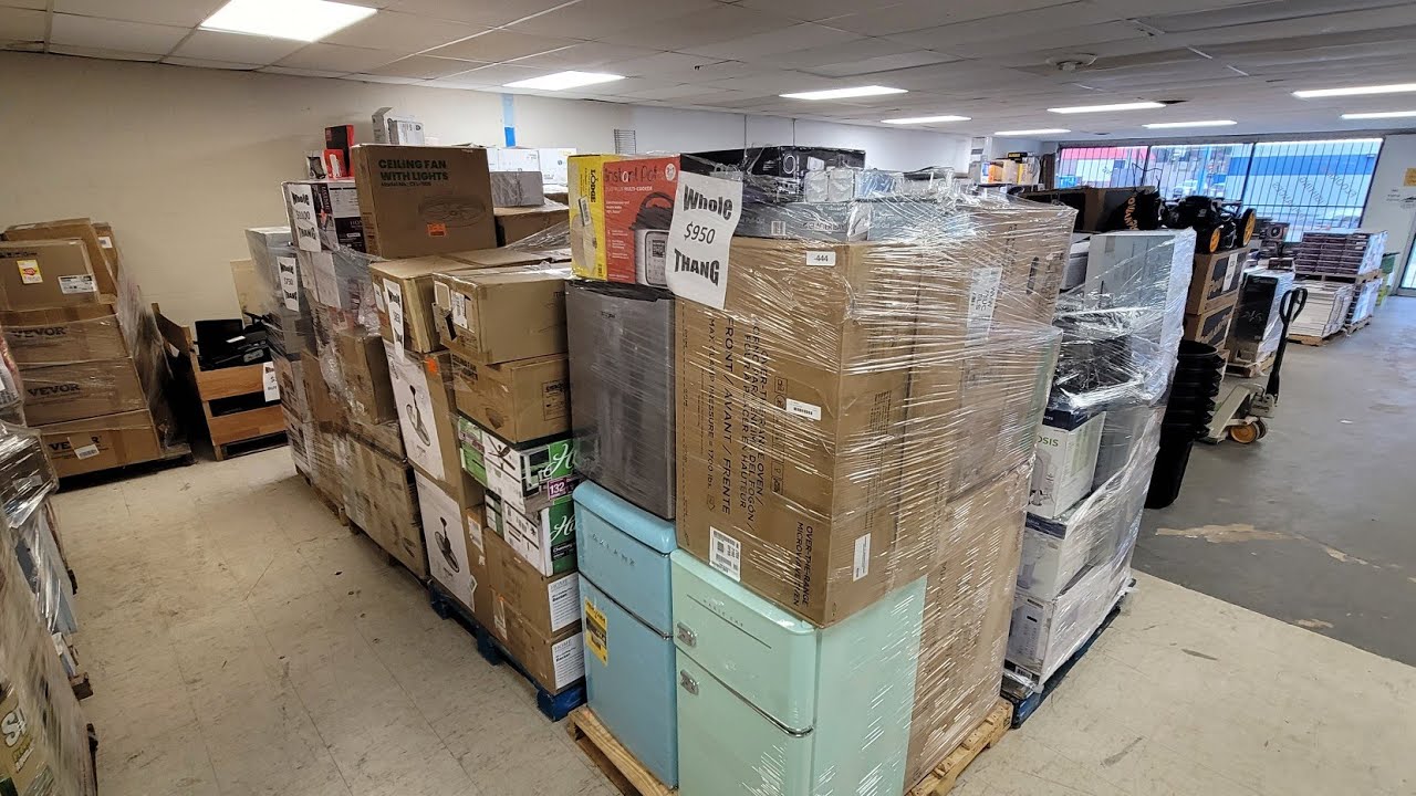 Saturday Inventory for liquidation Pallet store - YouTube