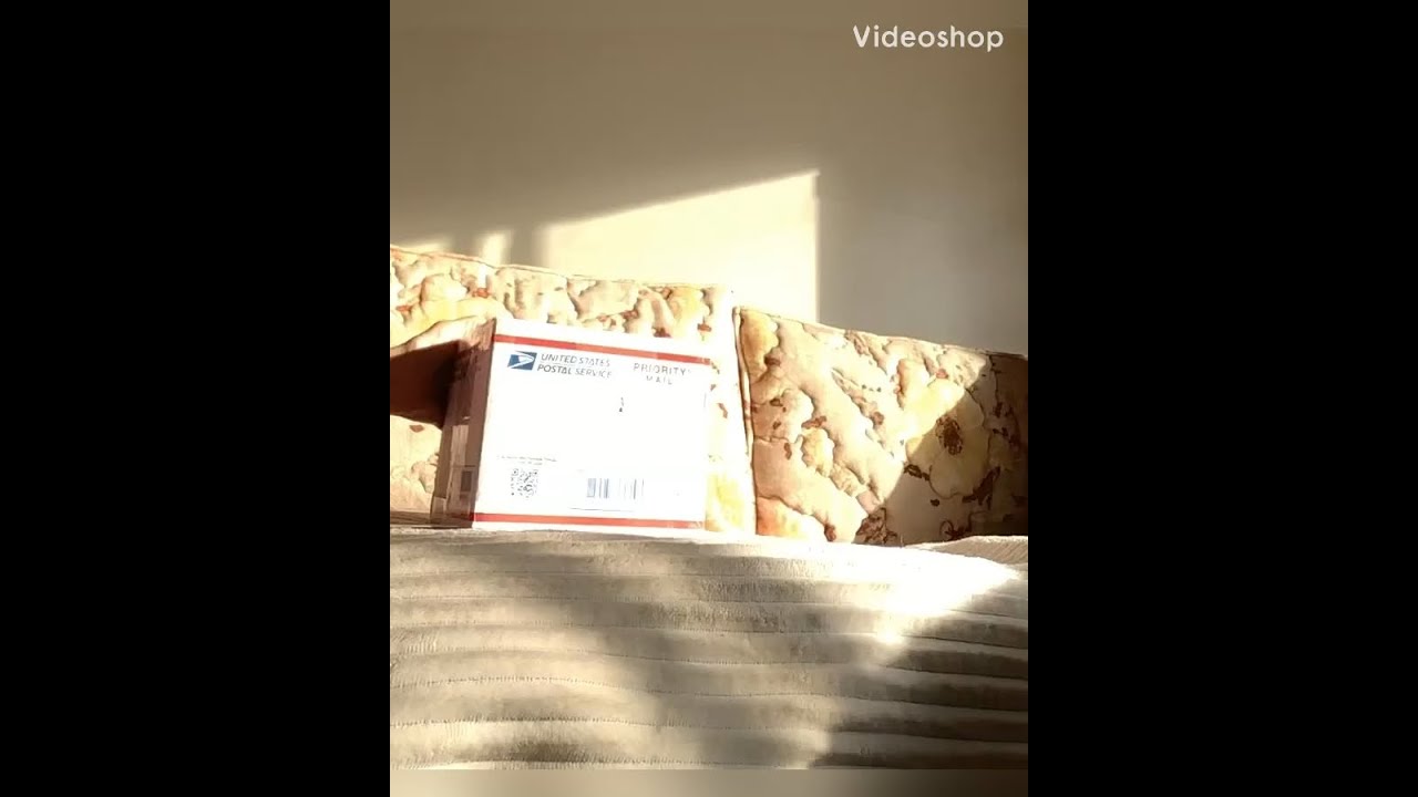 Unboxing! From Sue- Denim To Diamonds Live Auction - YouTube