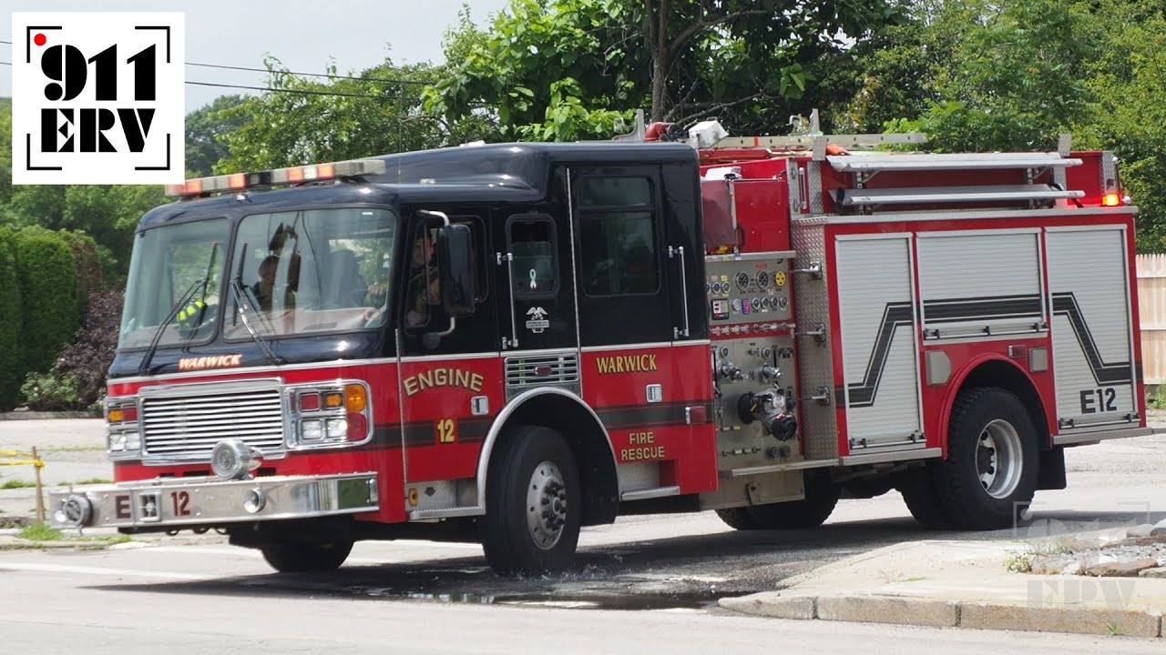 Warwick Fire Truck Responding | Engine 12 - YouTube
