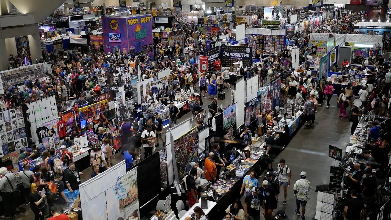 Comic-Con returns to San Diego with bigger focus on comics - YouTube