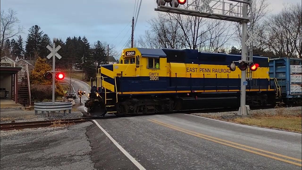 East Penn Railroad at Fritztown station - YouTube