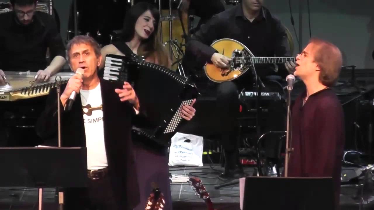 Κάνε λιγάκι υπομονή - ΝΤΑΛΑΡΑΣ & ΠΑΣΧΑΛΙΔΗΣ - ΘΕΑΤΡΟ BADMINTON - YouTube