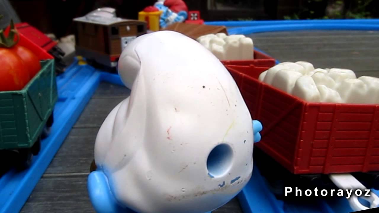TOBY AND THE TOMATO TRAIN CRASH - YouTube