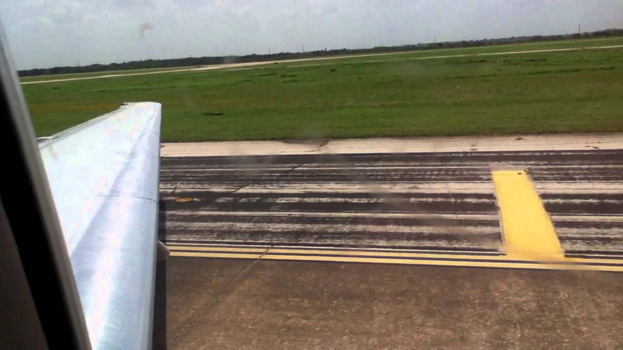 American Airlines MD80 Landing In Austin - YouTube