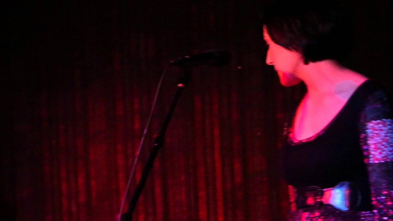 Helena Byrne 'Happenin' at the Purty Kitchen - YouTube