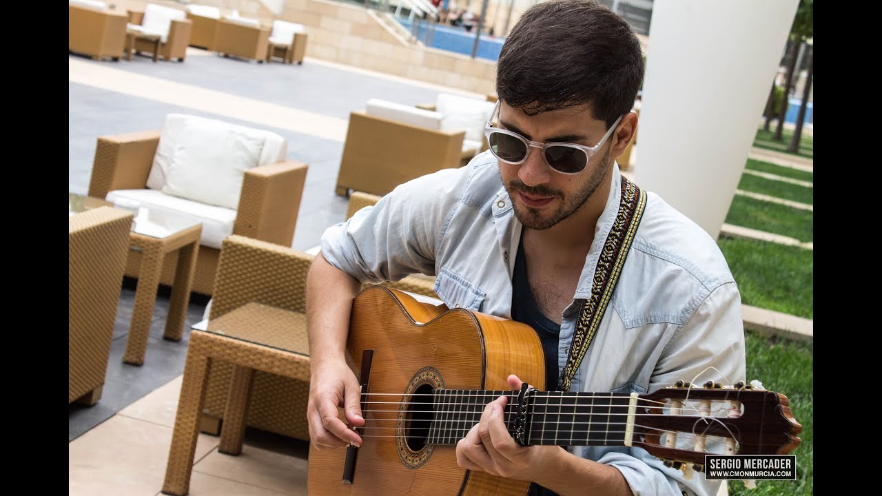 Acústico con Jacobo Serra / "Fly away" / C'mon Murcia! - YouTube