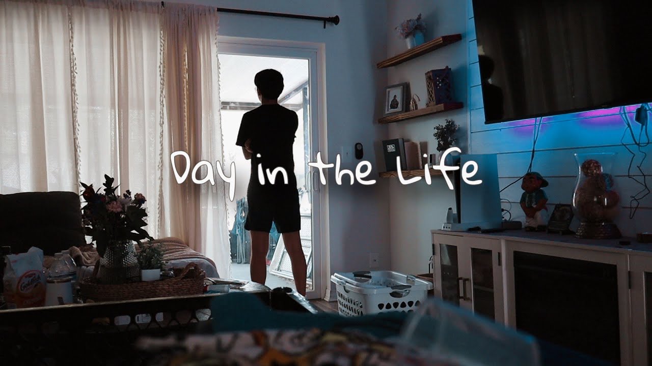 A Day in the Life of a 16 Year Old Streamer - YouTube