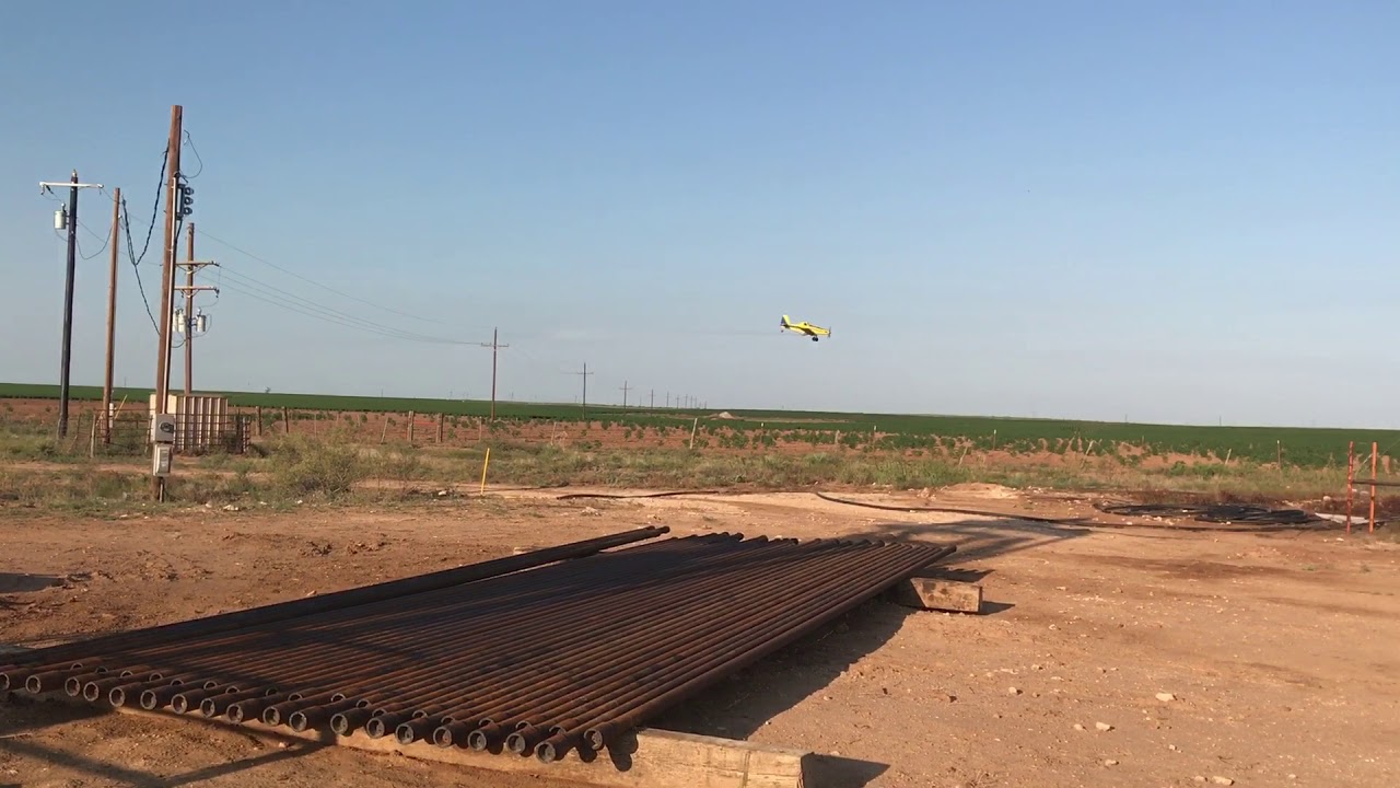 Crop duster in west Texas - YouTube