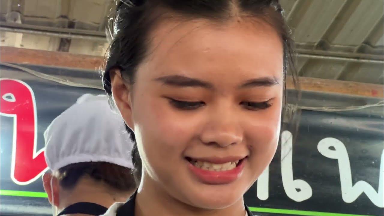 The Cutest Papaya Salad Girl Seller Ever Youtube