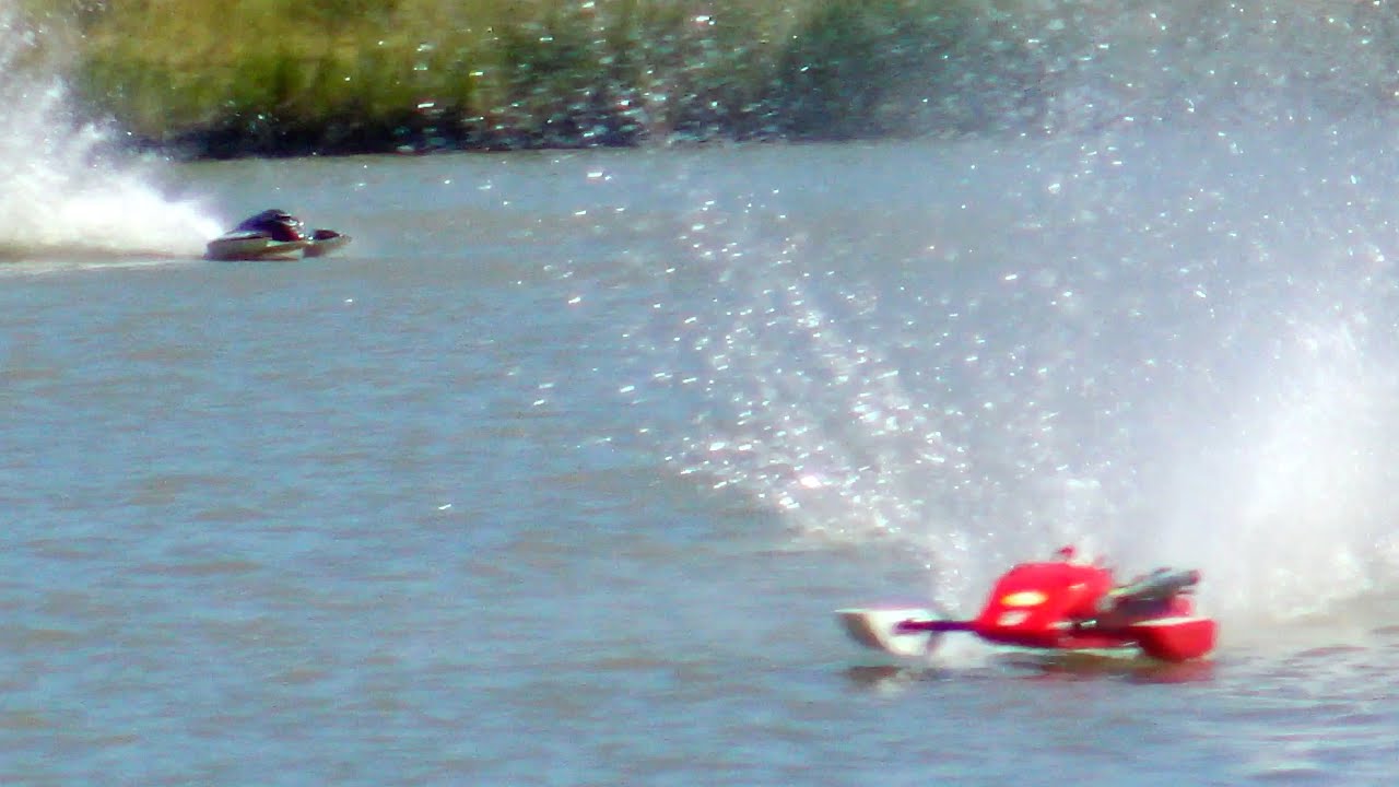 Decker Lake RC Boat Race 9 & 10 - YouTube