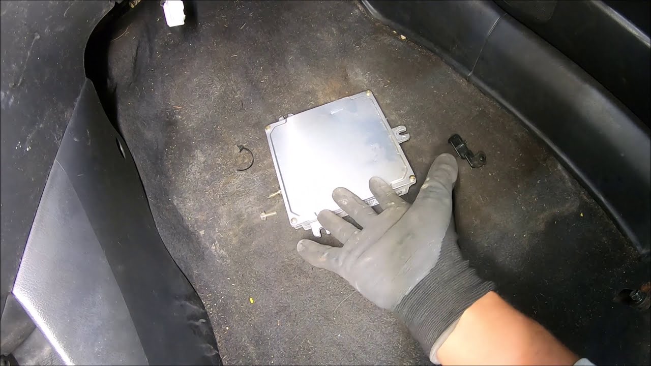 DIY How to remove EP3 ECU and Immobilizer - YouTube
