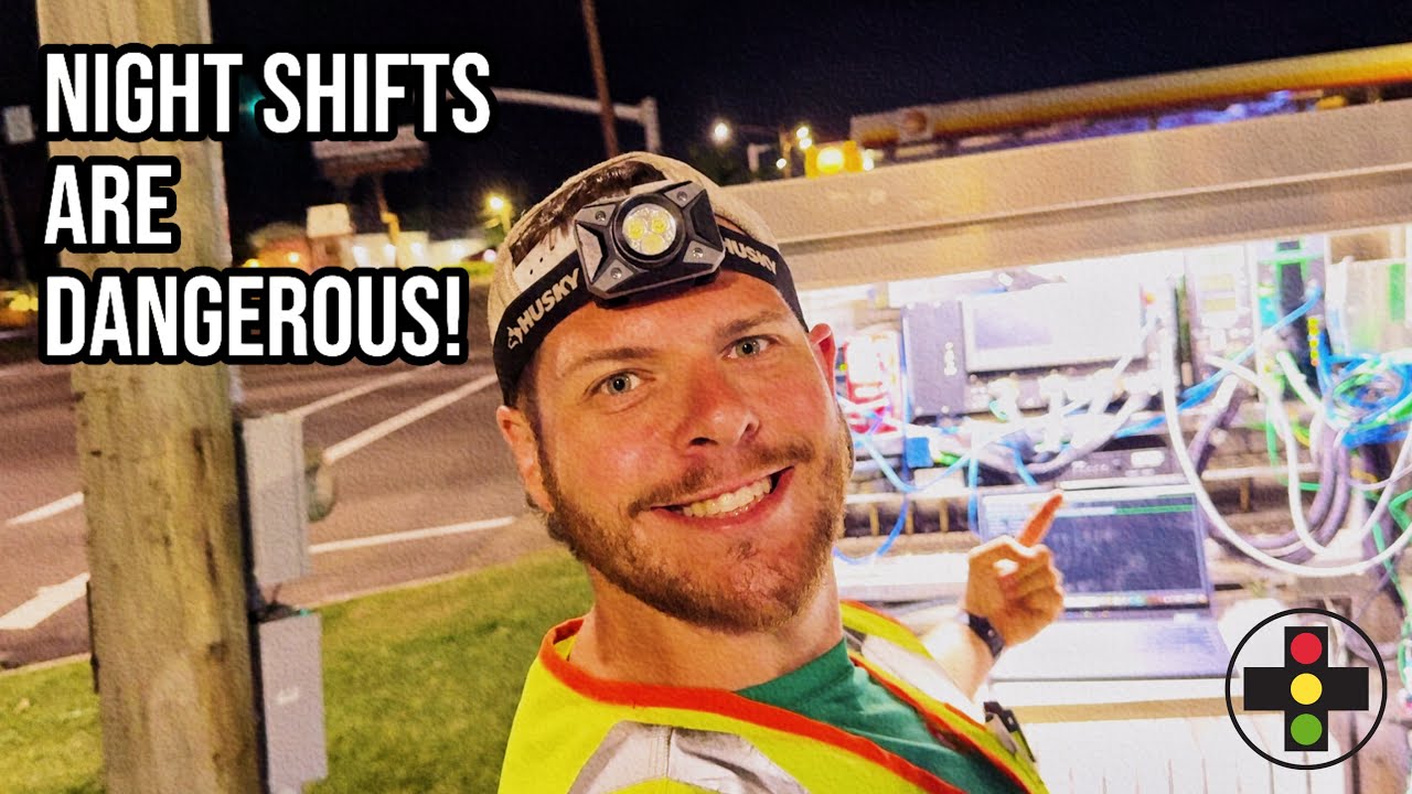 Traffic Light Maintenance: *Night Shift* - YouTube
