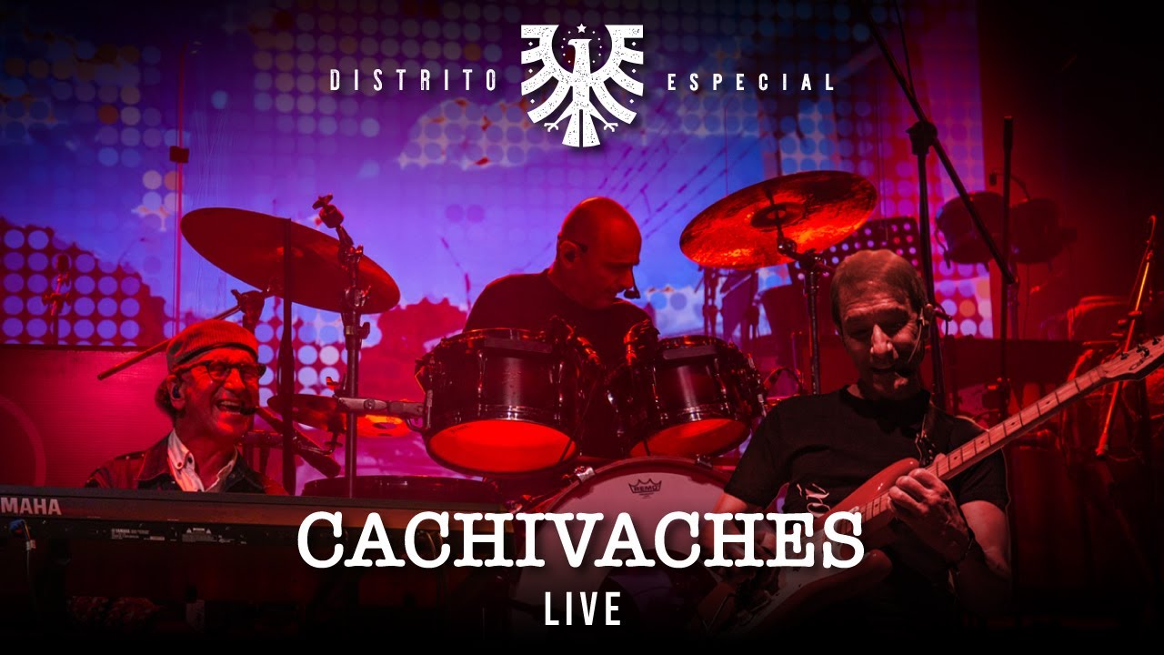 Distrito Especial - Cachivaches (Live) - YouTube