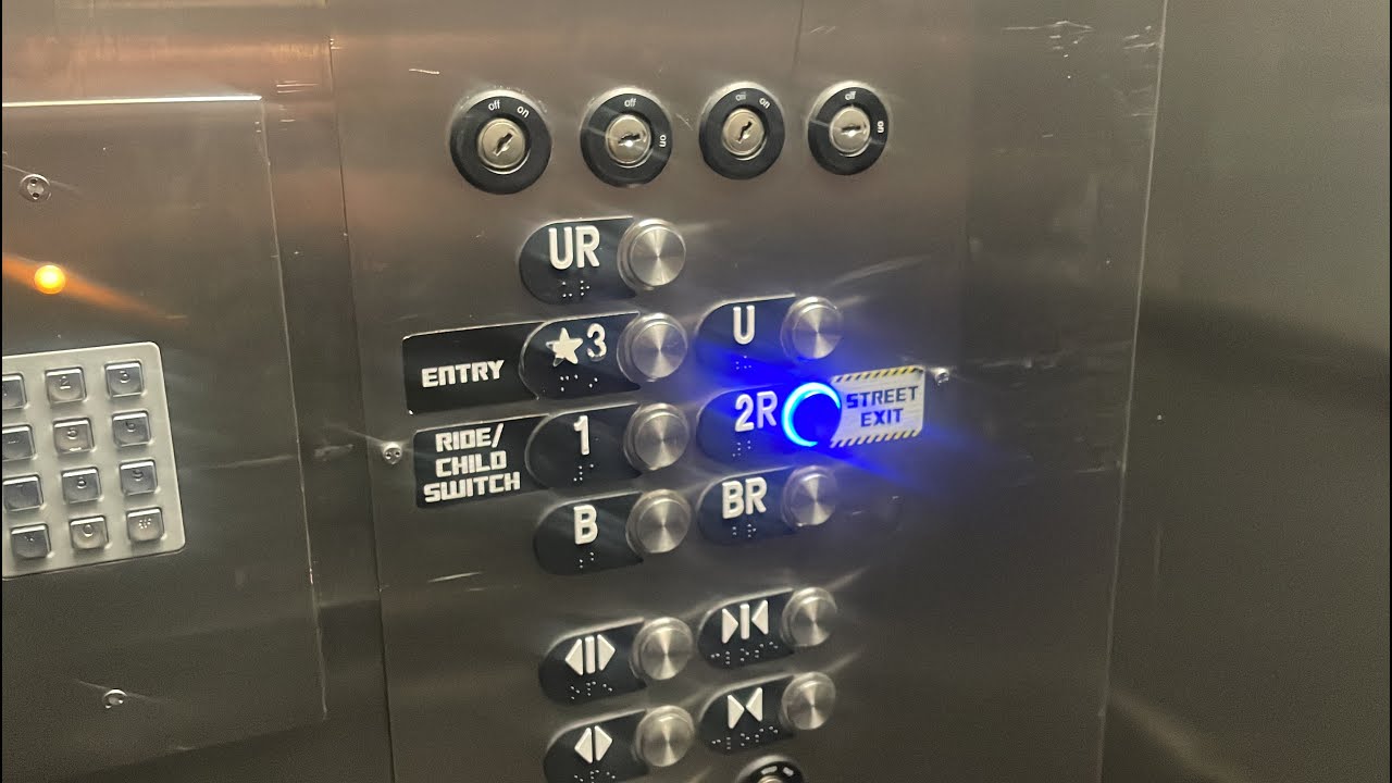 Typical Gen2: Otis Gen2 MRL Traction elevator @ Transformers Ride ...