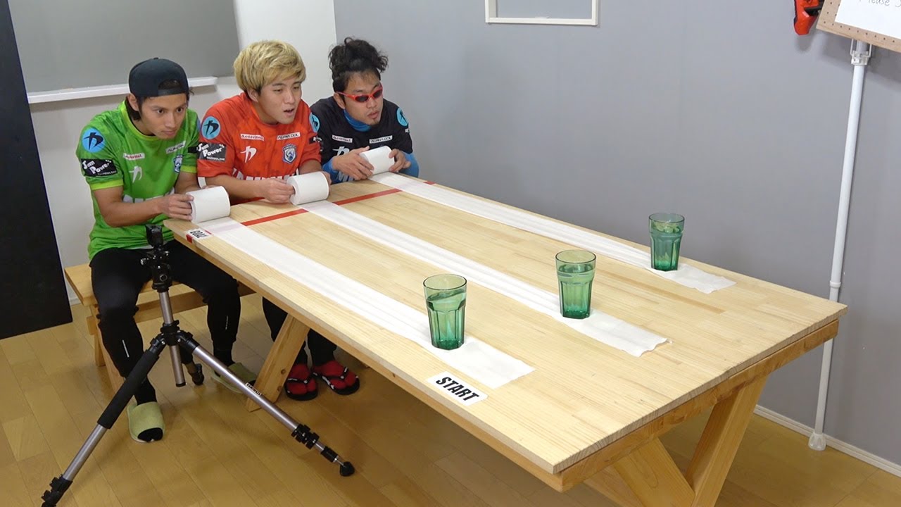 Toilet Paper Battle | KAMIWAZA - YouTube