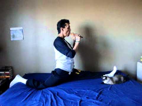 Man Doing Splits - YouTube