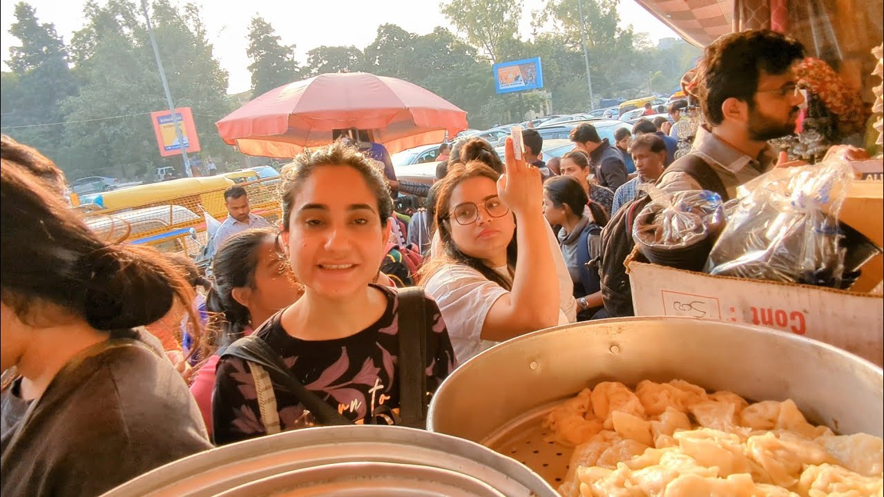 Famous Dolma Aunty Momos | Indian Street Food - YouTube