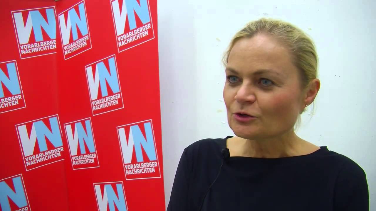 30. Vorarlberger Wirtschaftsforum: Brigitte Weber im Interview - YouTube