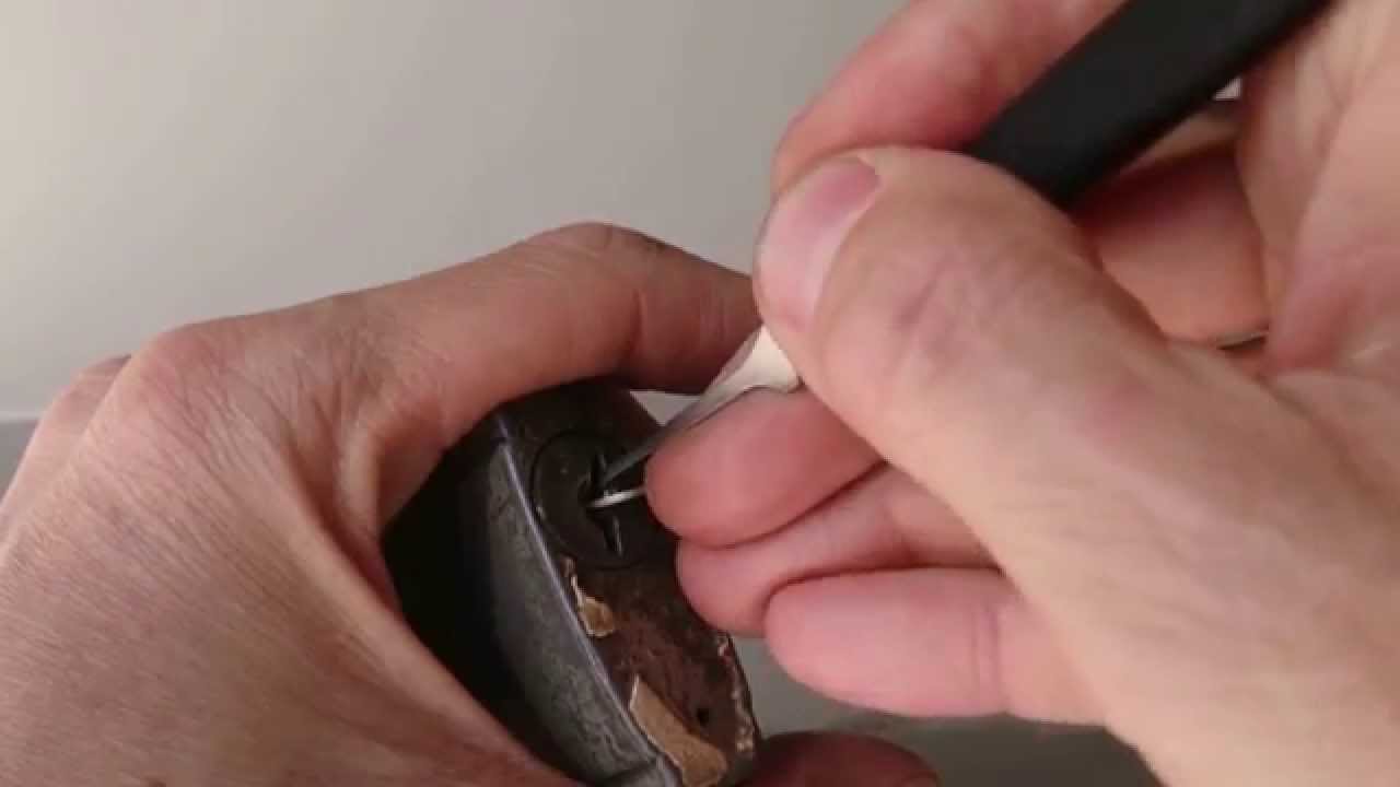 [004] Chicago Lock Co. Double-sided wafer SPP - YouTube