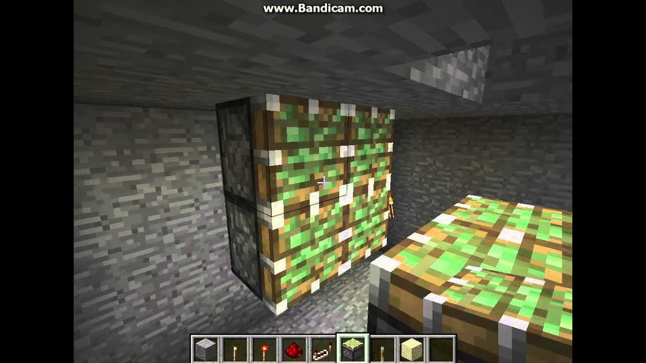 Redstone Latch (Tutorial) - YouTube