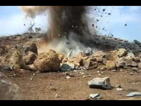minas de piedra explosion - YouTube