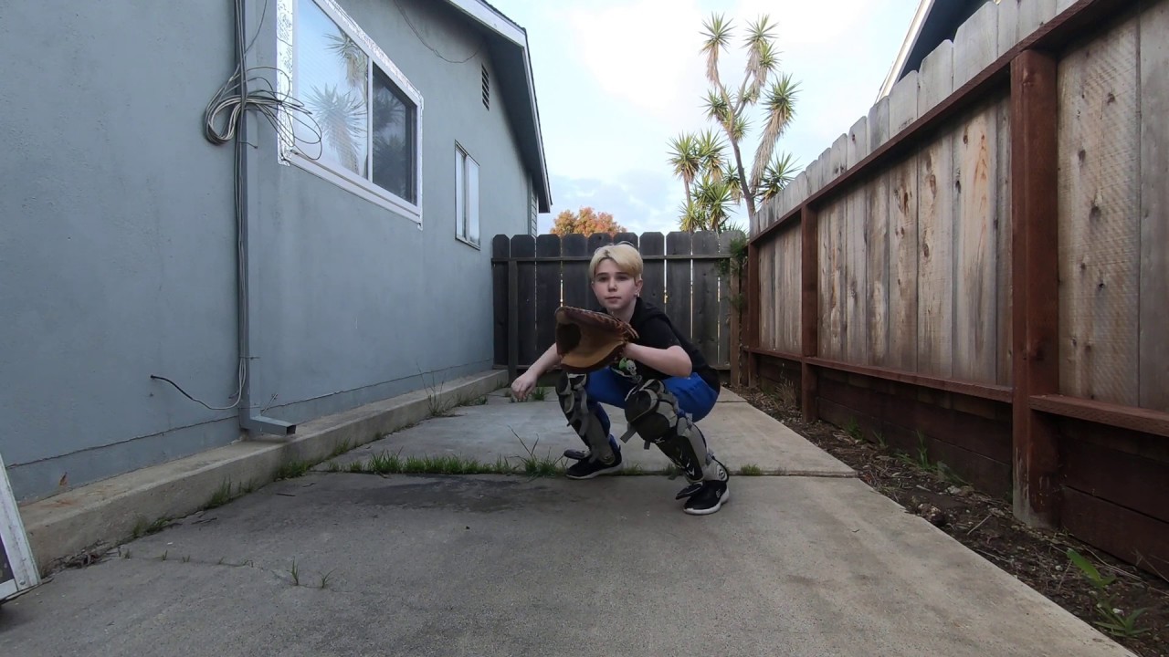 Catcher's Stance and Throwing Form (Tutorial) - YouTube