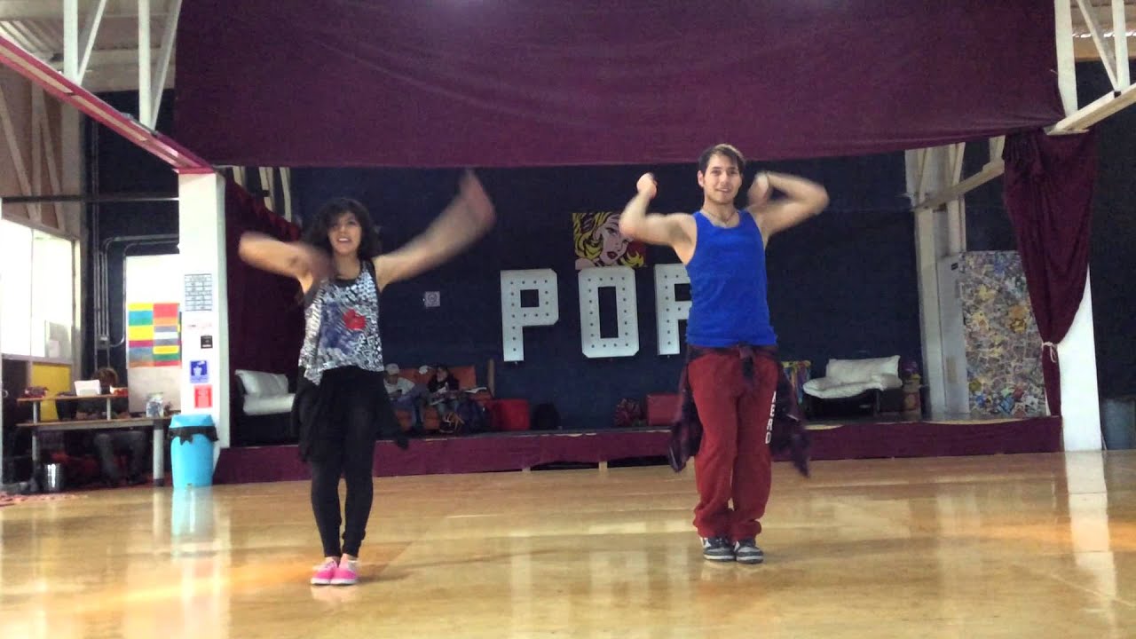Clase de whacking en pop dance studio - YouTube
