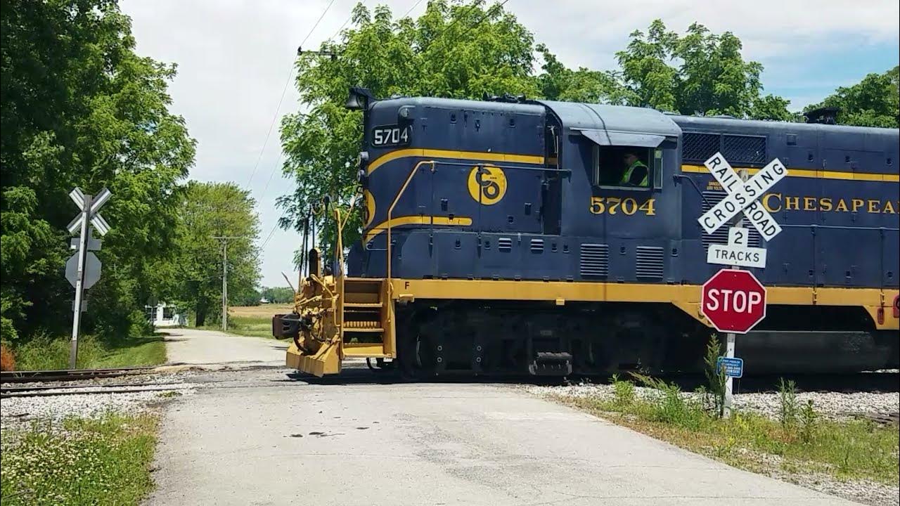 CRC 5704: Southbound along the Midland - YouTube