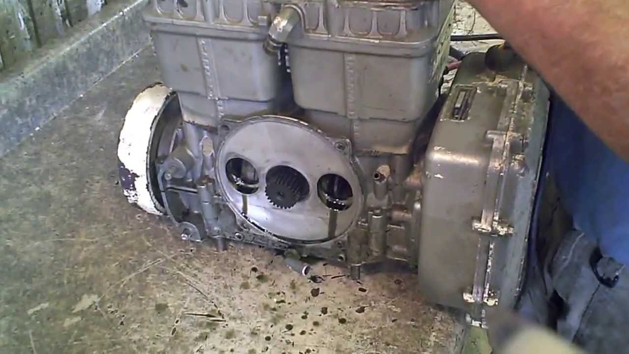 LOT 1676G Sea Doo 580 Engine Compression Test - YouTube