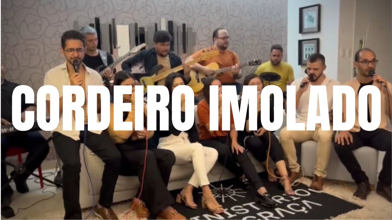 CORDEIRO IMOLADO - Comunidade Doce Mãe de Deus - COVER - YouTube