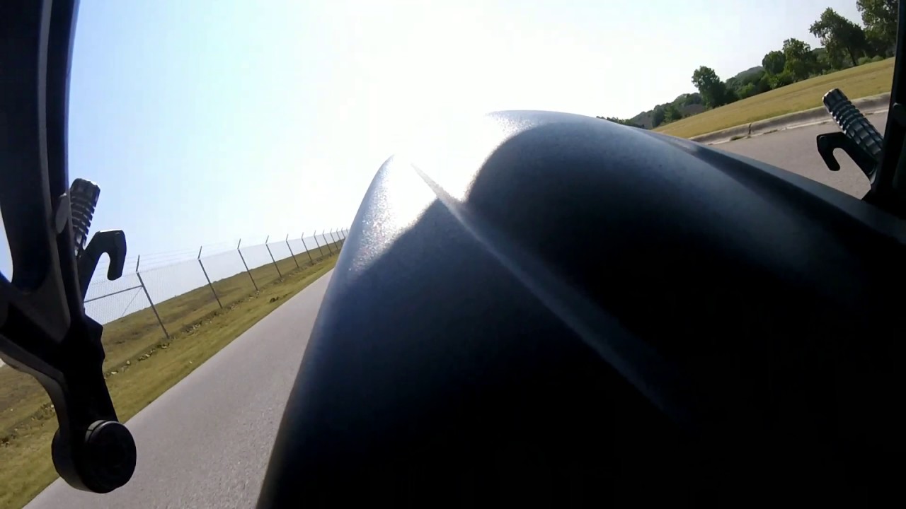 GSX-R 750 Toce double down (on board sound) - YouTube
